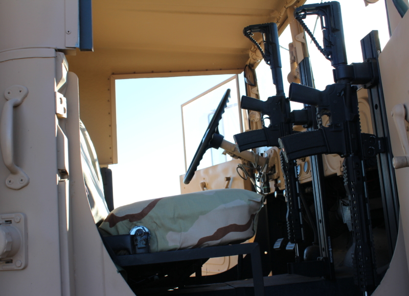 Fast Access Tactical Gun Mounting and Display System